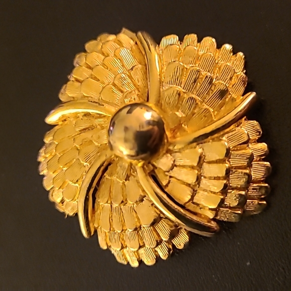 Jewelry | Vintage Reto Modernist Mid Century Gold Metal Pin Scarf Clip ...